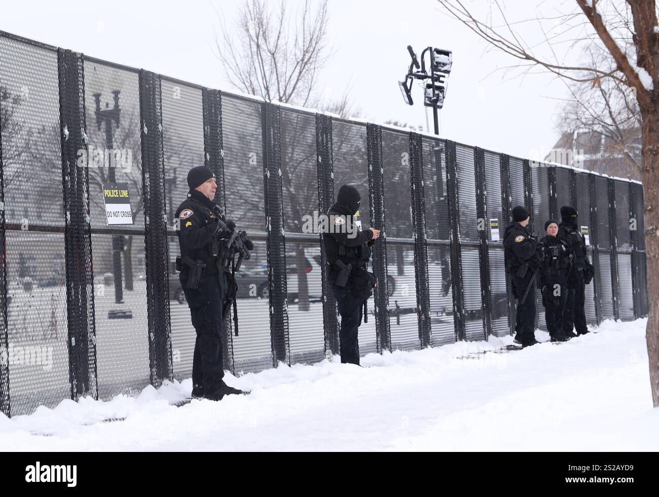 Winter storm state of emergency in Washington DC, USA US Capitol Police ...