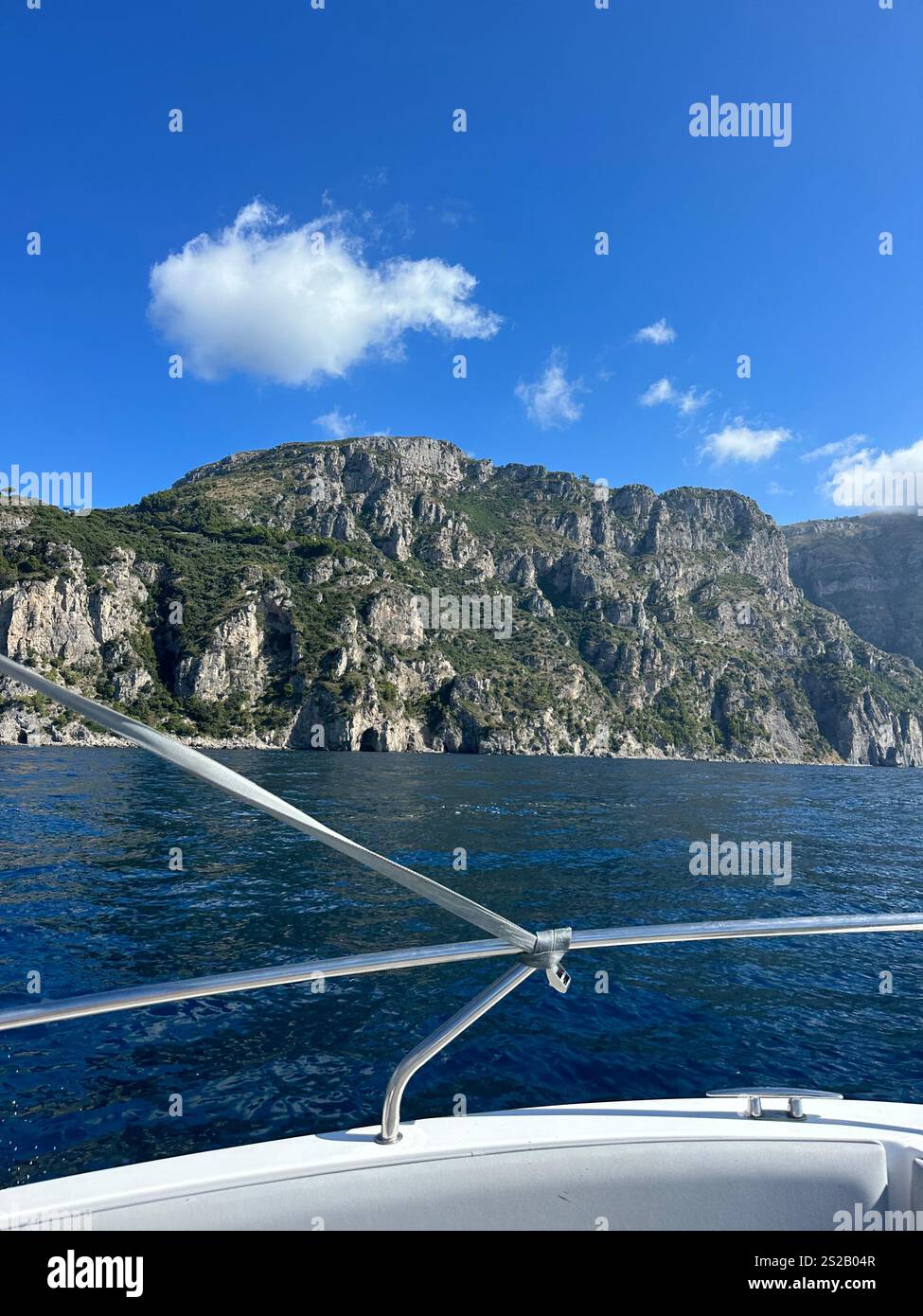 Boats from sea level hi-res stock photography and images - Alamy