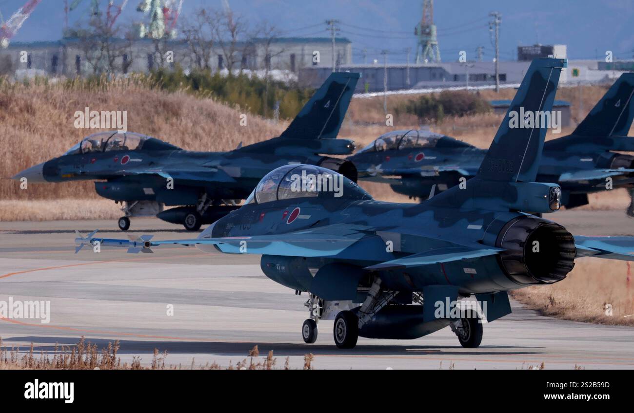 A photo shows some aircrafts for Mitsubishi F-2（fighter aircraft） in ...