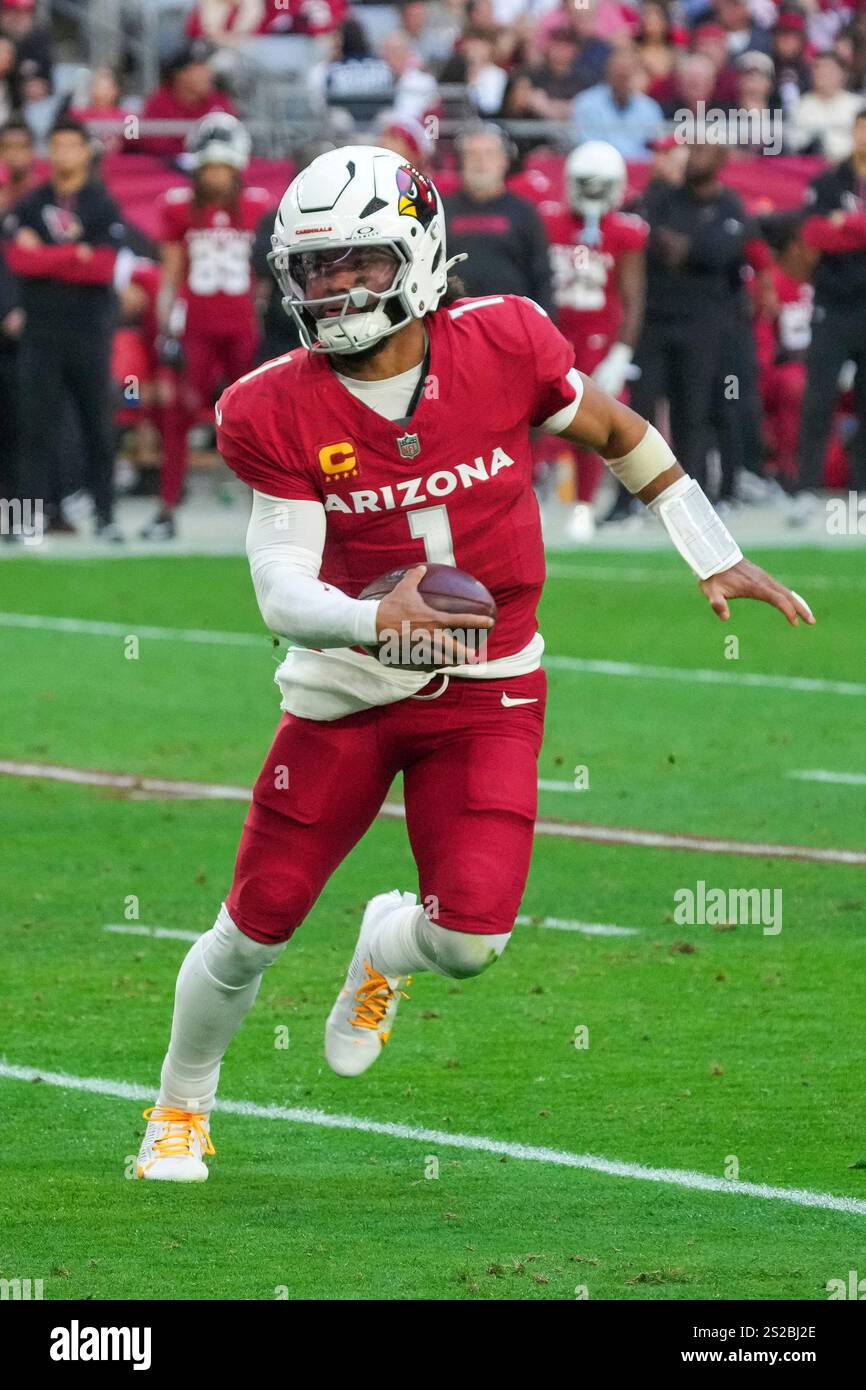 Arizona Cardinals quarterback Kyler Murray (1) during their NFL ...