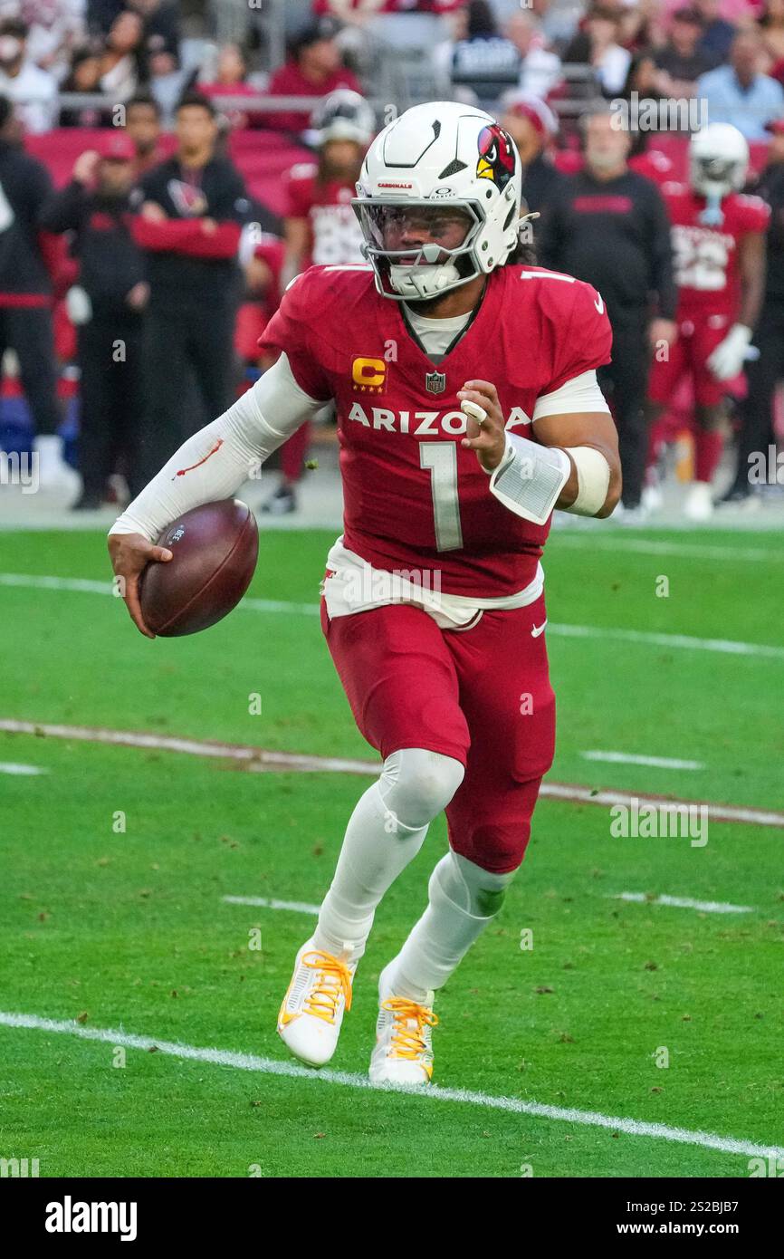 Arizona Cardinals quarterback Kyler Murray (1) during their NFL ...