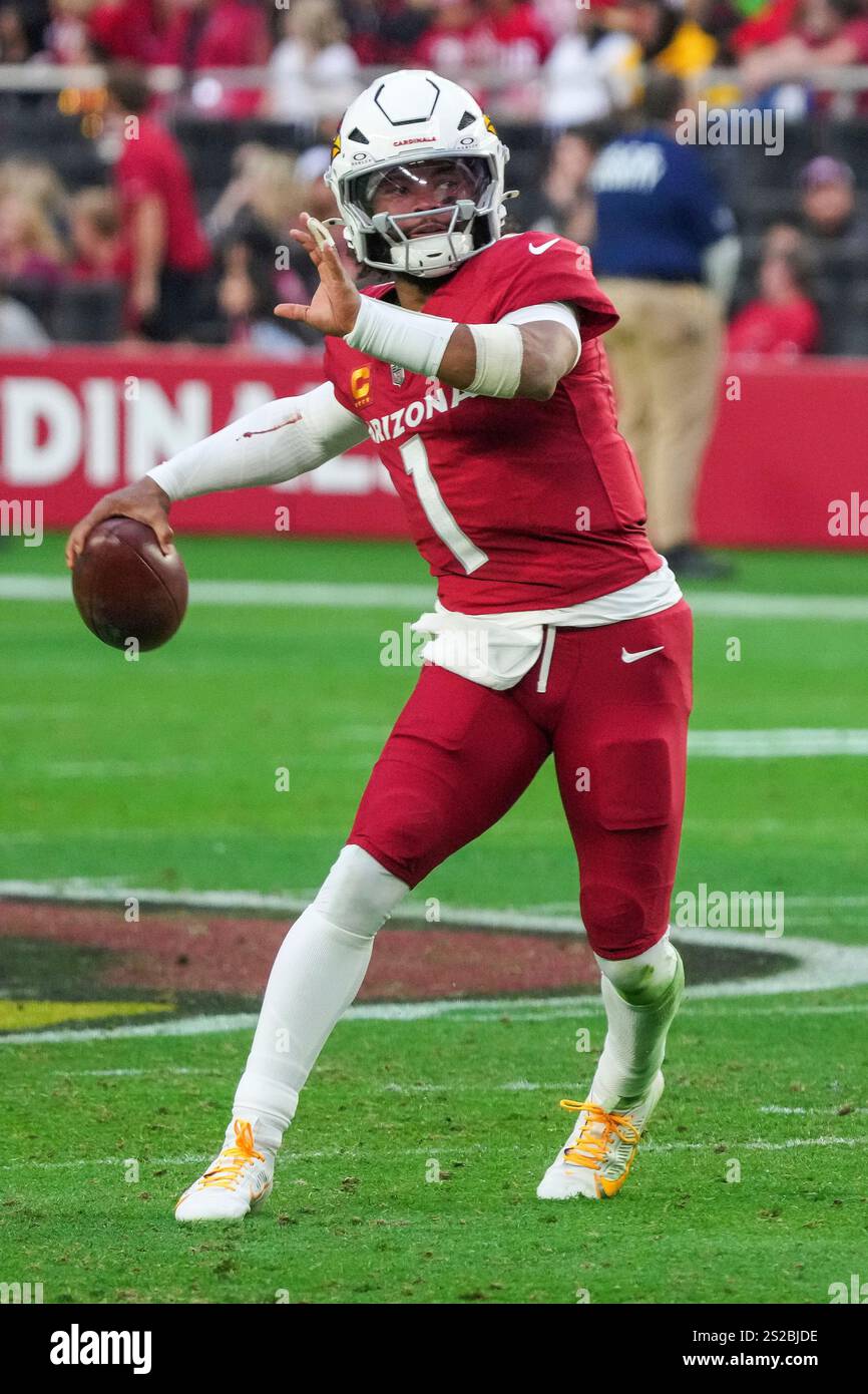 Arizona Cardinals quarterback Kyler Murray (1) during their NFL ...