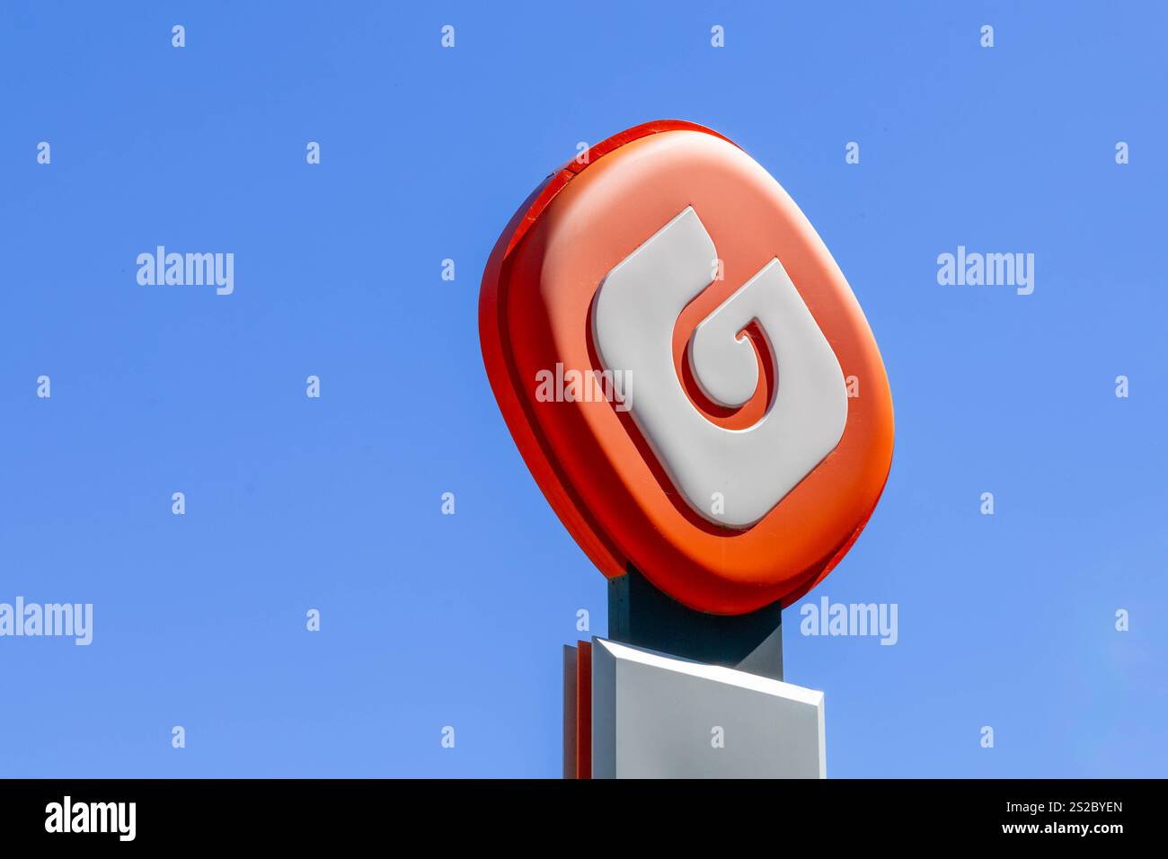 Galp logo hi-res stock photography and images - Alamy