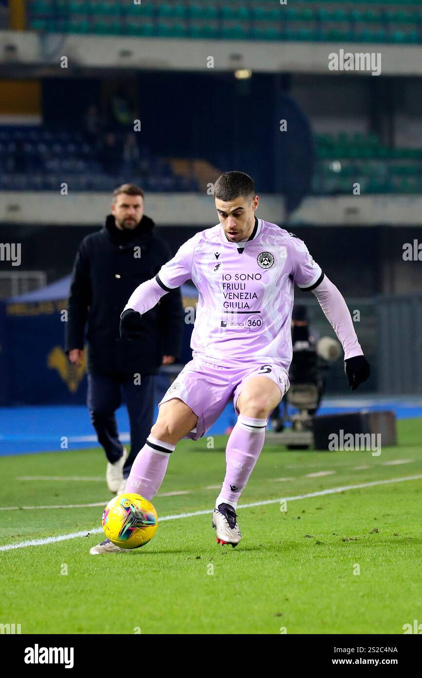 Verona, Italia. 04th Jan, 2025. Udinese's Martin Payero in action ...