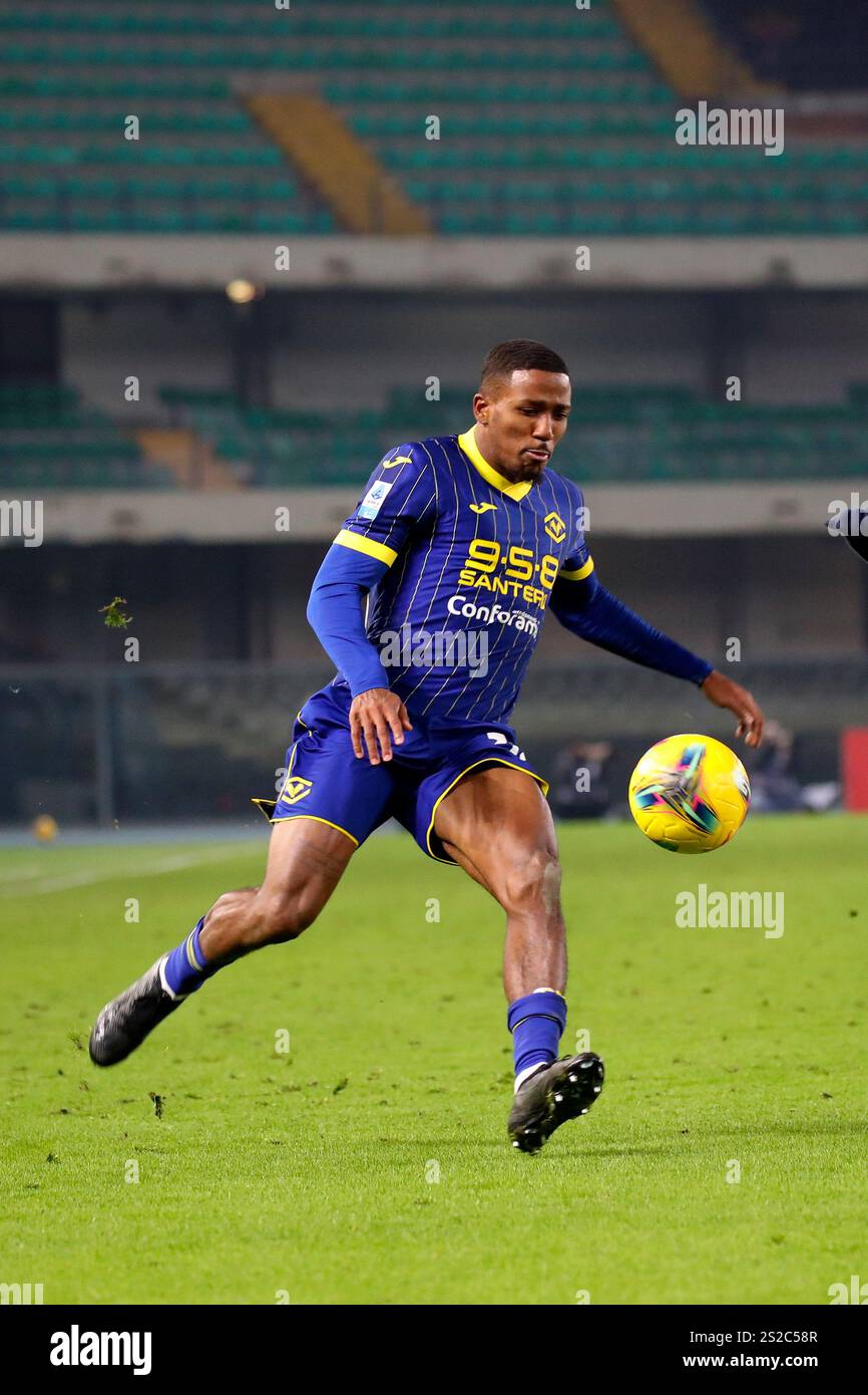 Verona, Italia. 04th Jan, 2025. Verona's Jackson Tchatchoua in action ...