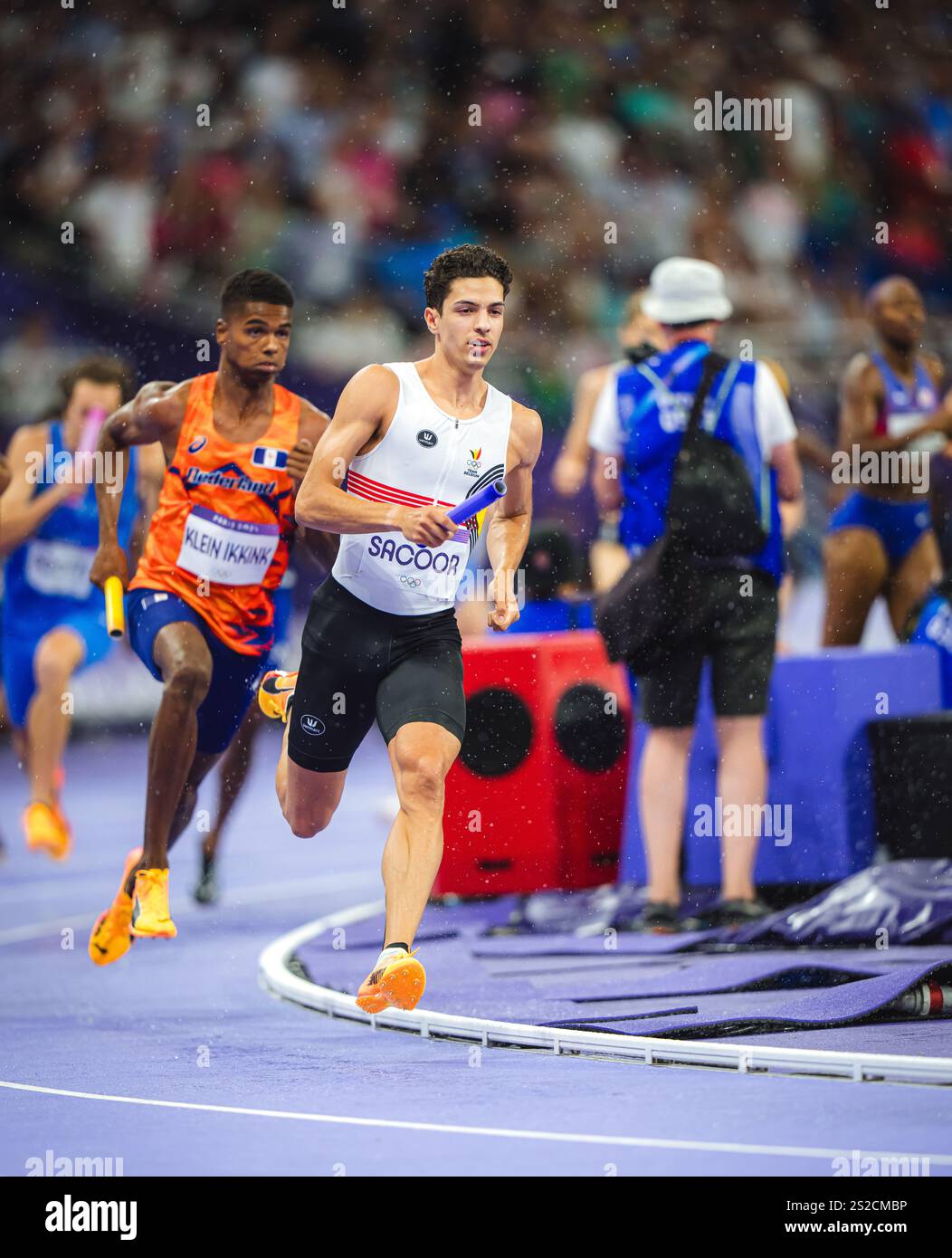 Jonathan Sacoor participating in the 4X400 meters relay at the Paris ...