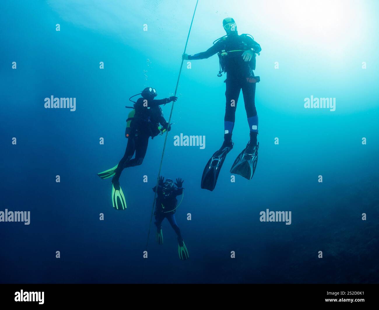 Anchor line scuba divers hi-res stock photography and images - Alamy