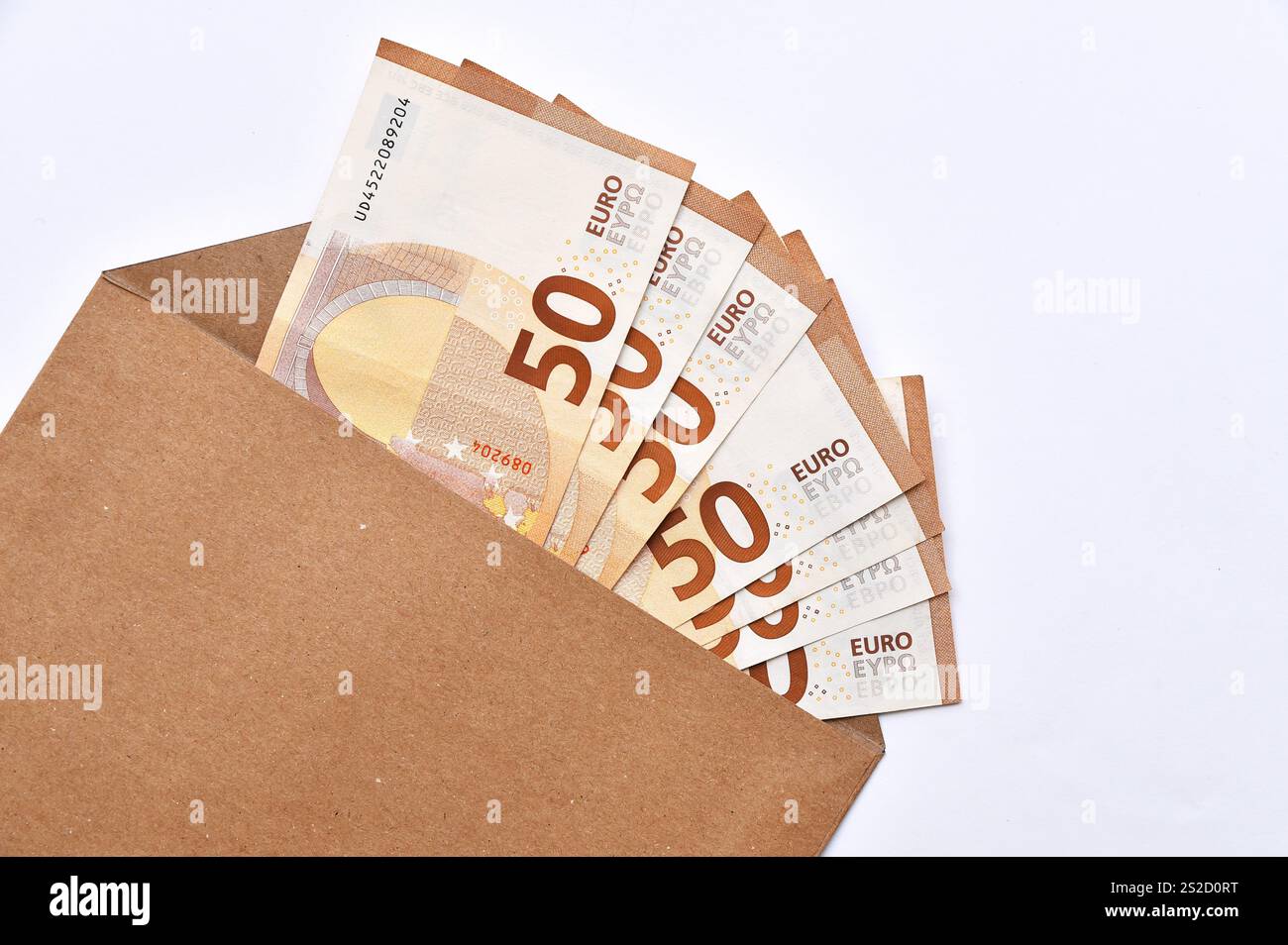 Paper money, 50 Euro cash notes in an envelope Stock Photo - Alamy