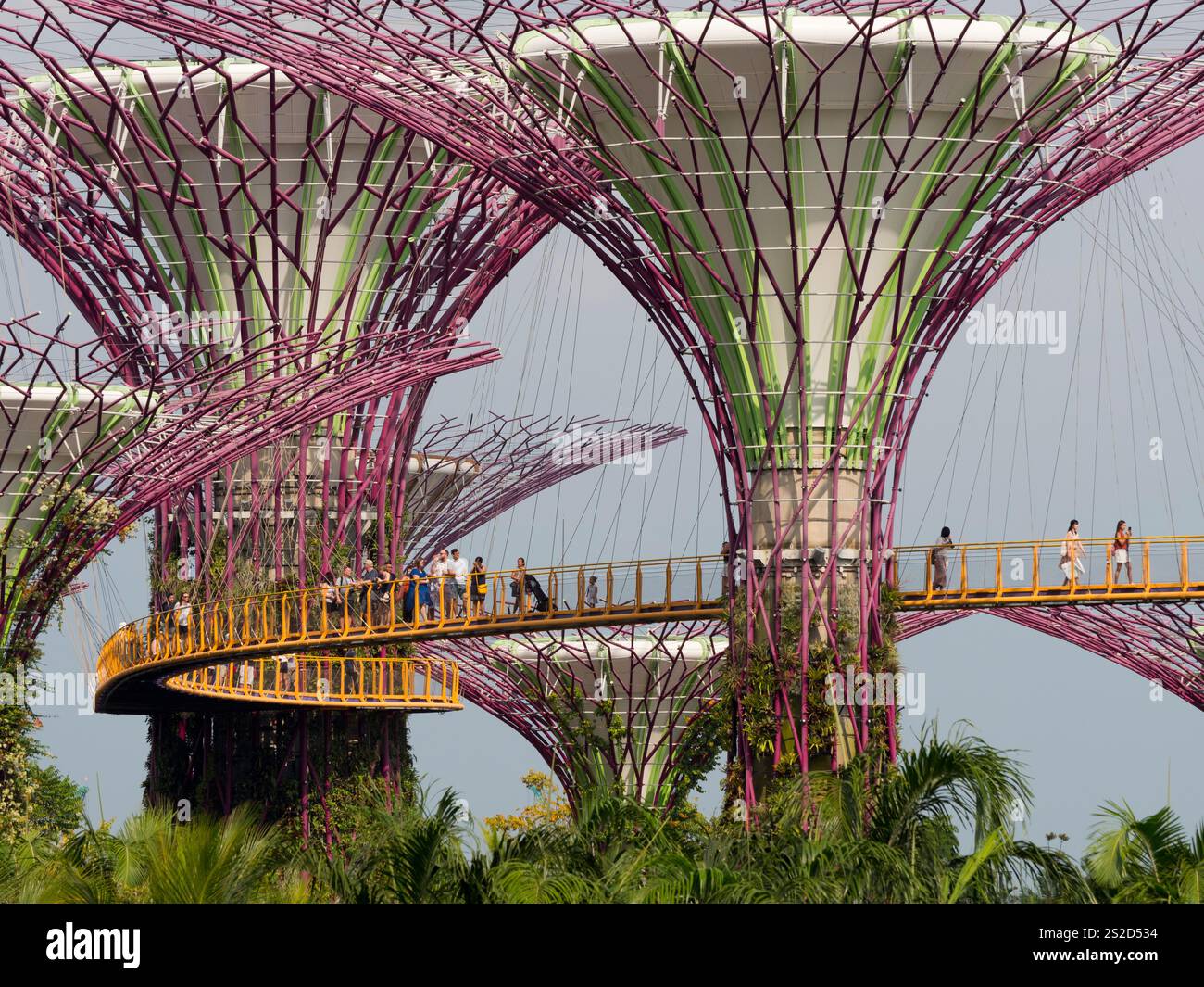 Green gardens on elevated hi-res stock photography and images - Alamy