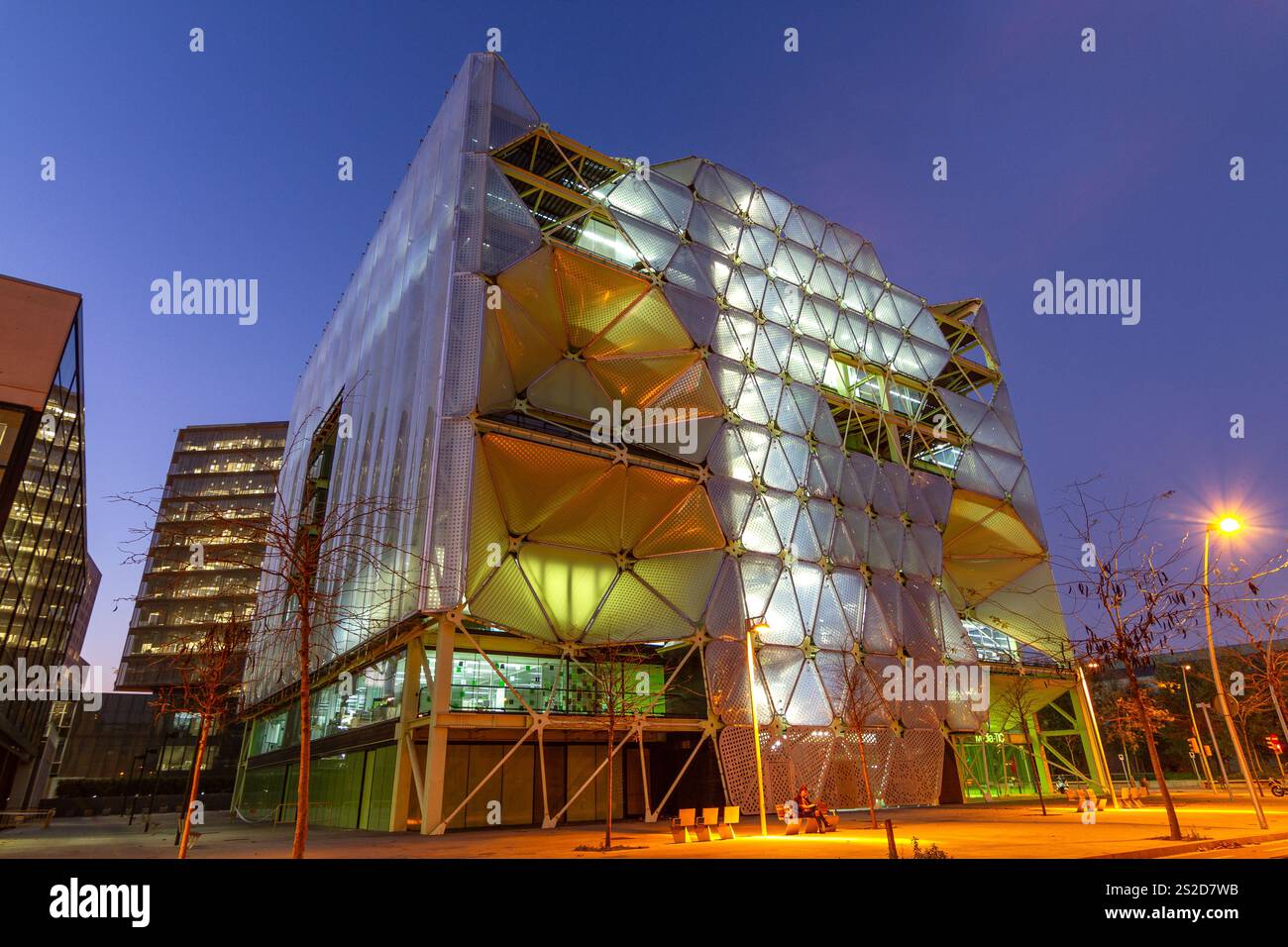 Tic building hi-res stock photography and images - Alamy
