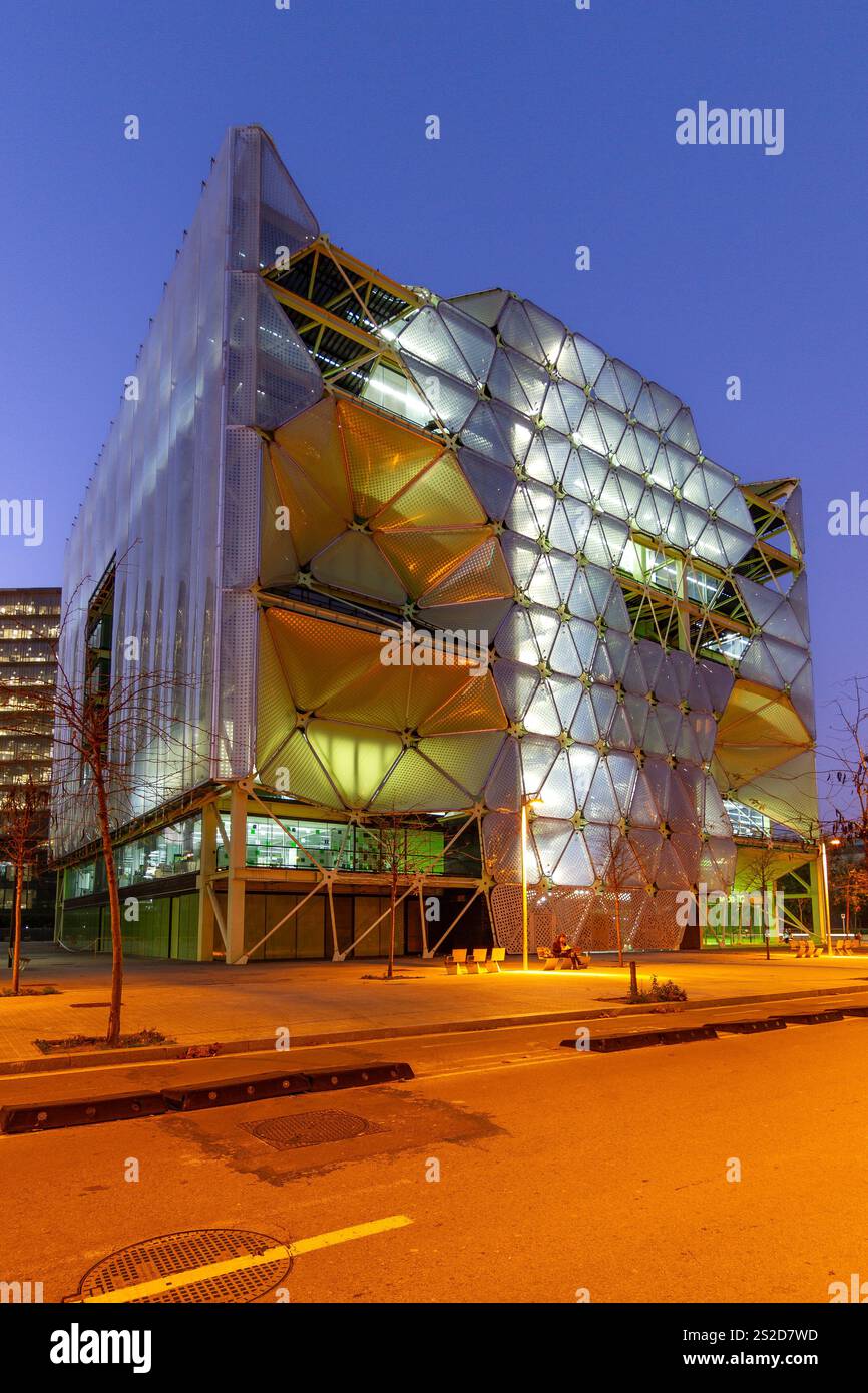 Media tic building hi-res stock photography and images - Alamy