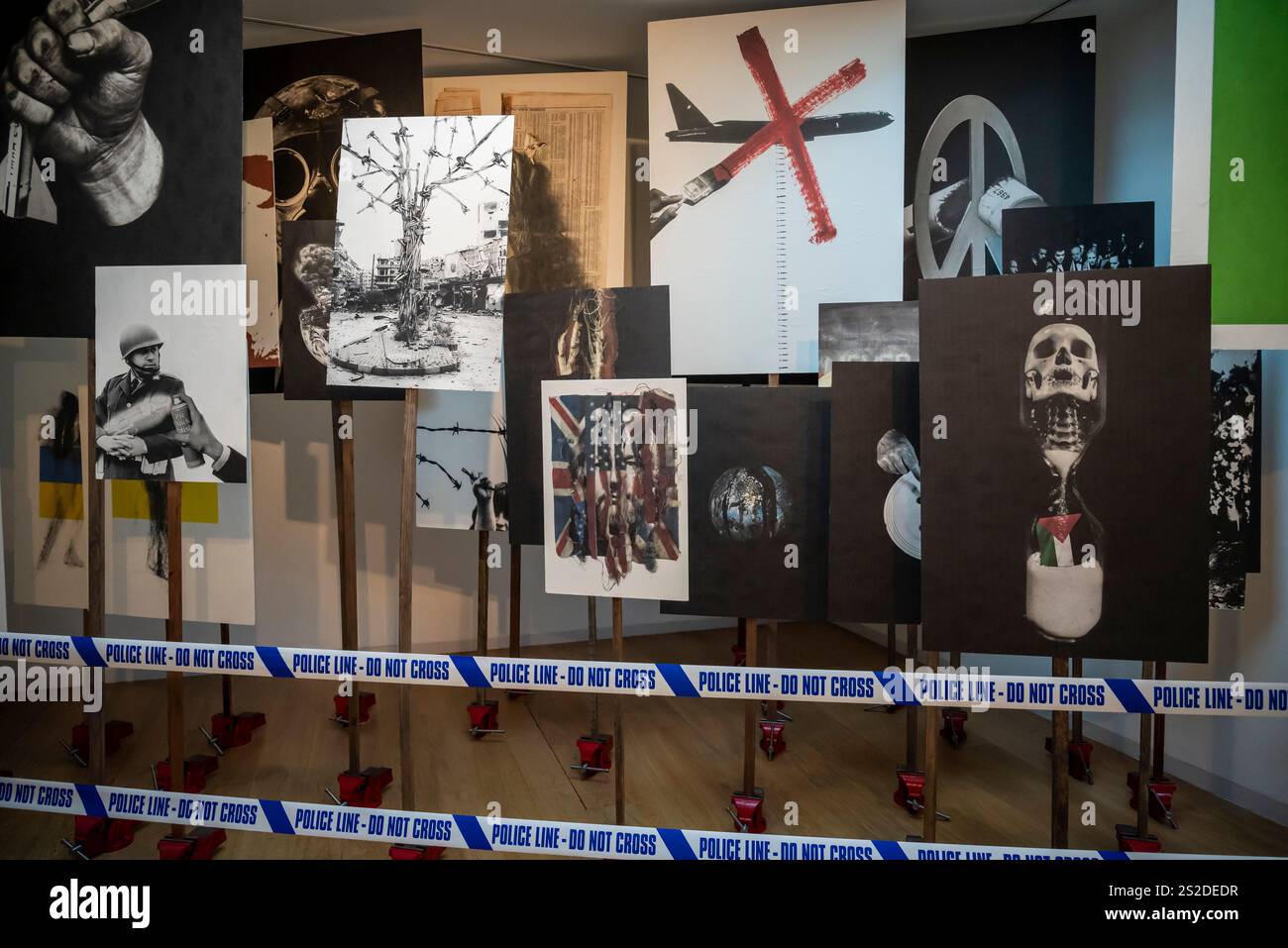 Peter Kennard: Archive of Dissent exhibition at the Whitechapel Gallery ...