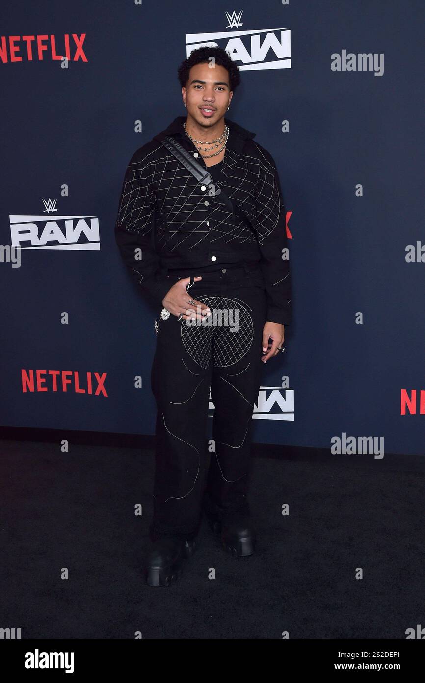 LaRon Hines bei der Premiere der Wrestling Show WWE Monday Night RAW auf Netflix im Intuit Dome ...
