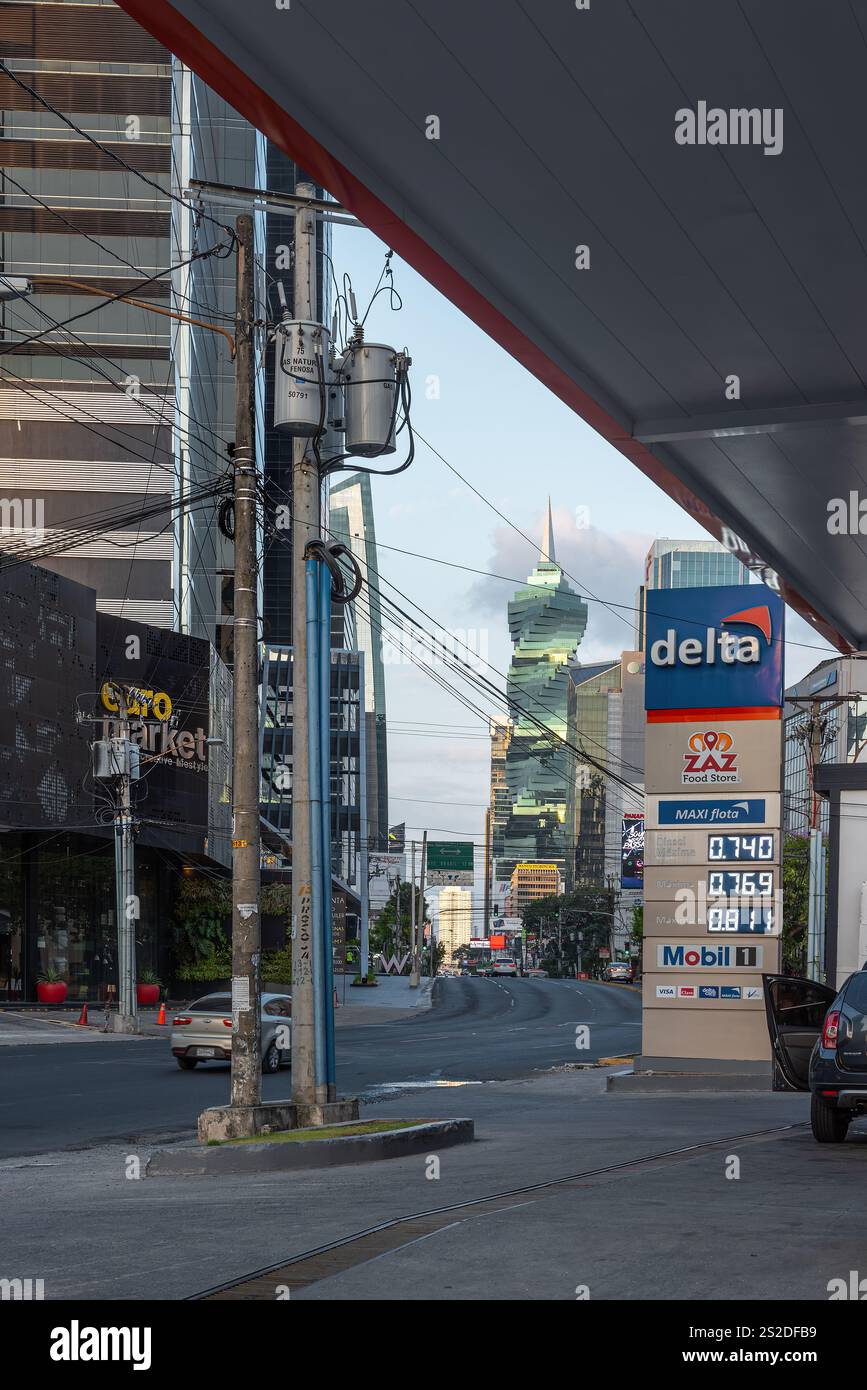 skyline in the center of the Panamanian capital Panama City Stock Photo ...