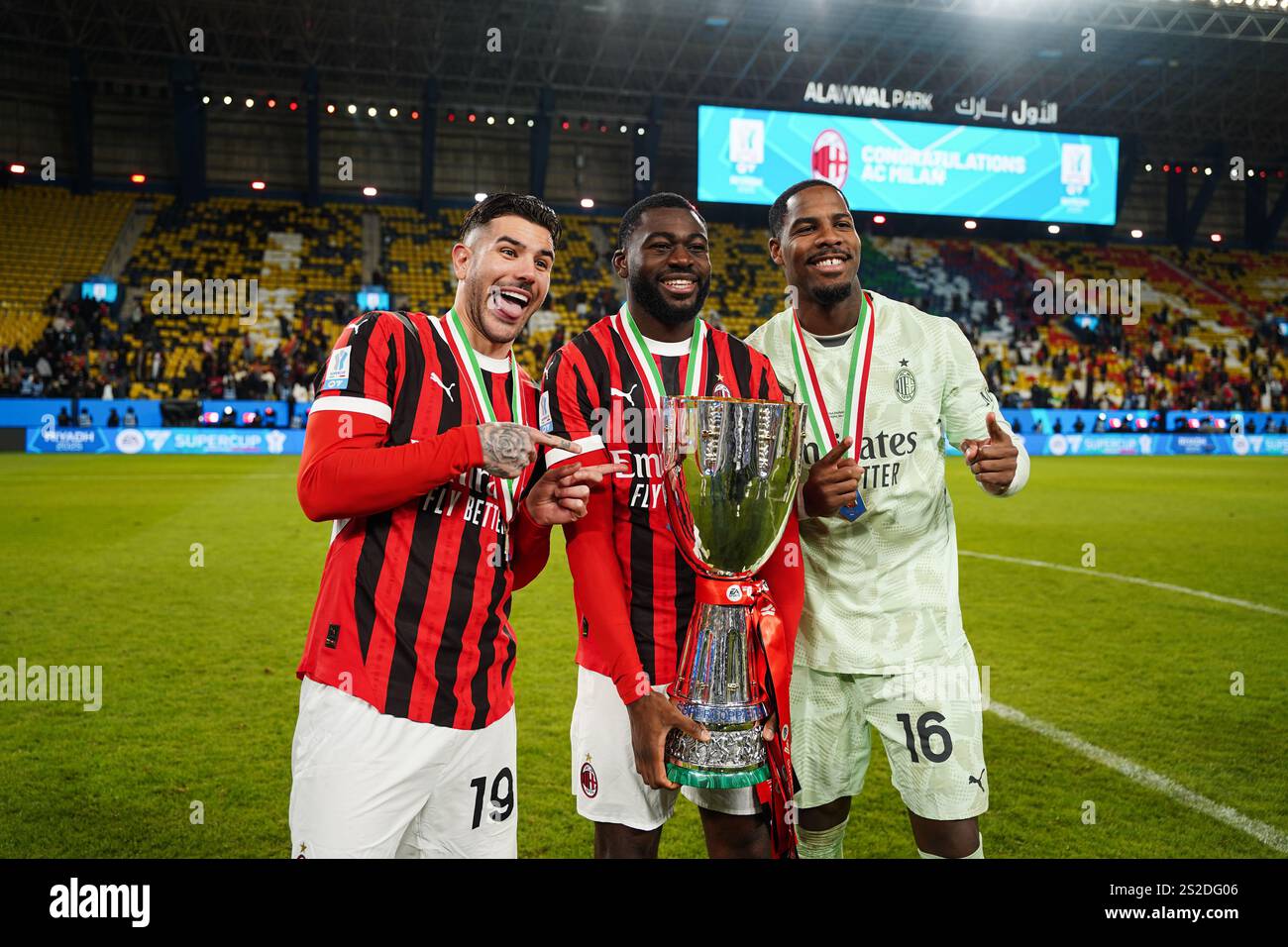 Riyadh, Saudi Arabia. 06th Jan, 2025. AC Milan's players celebrate with ...