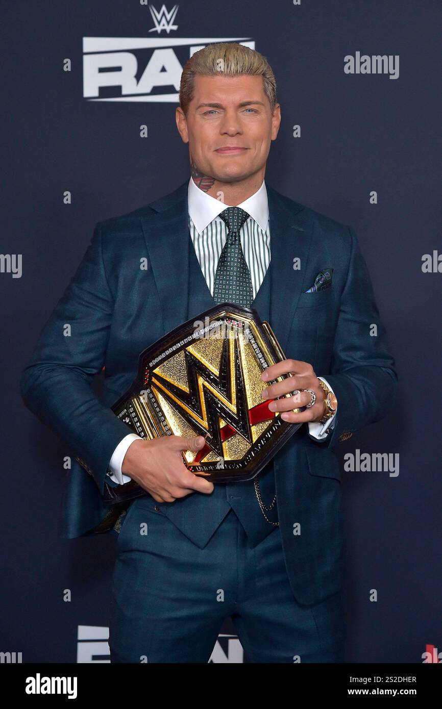 Cody Rhodes bei der Premiere der Wrestling Show WWE Monday Night RAW ...
