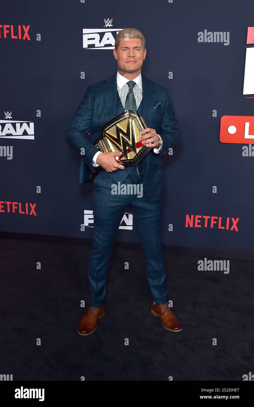 Cody Rhodes bei der Premiere der Wrestling Show WWE Monday Night RAW auf Netflix im Intuit Dome ...