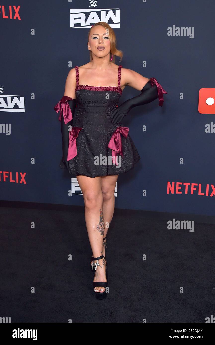 Isla Dawn bei der Premiere der Wrestling Show 'WWE Monday Night RAW ...