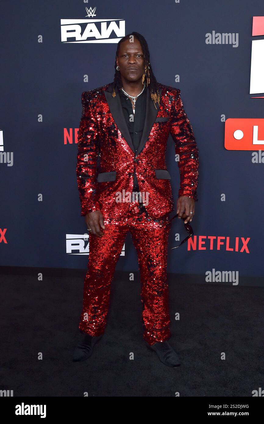 R-Truth bei der Premiere der Wrestling Show 'WWE Monday Night RAW' auf ...