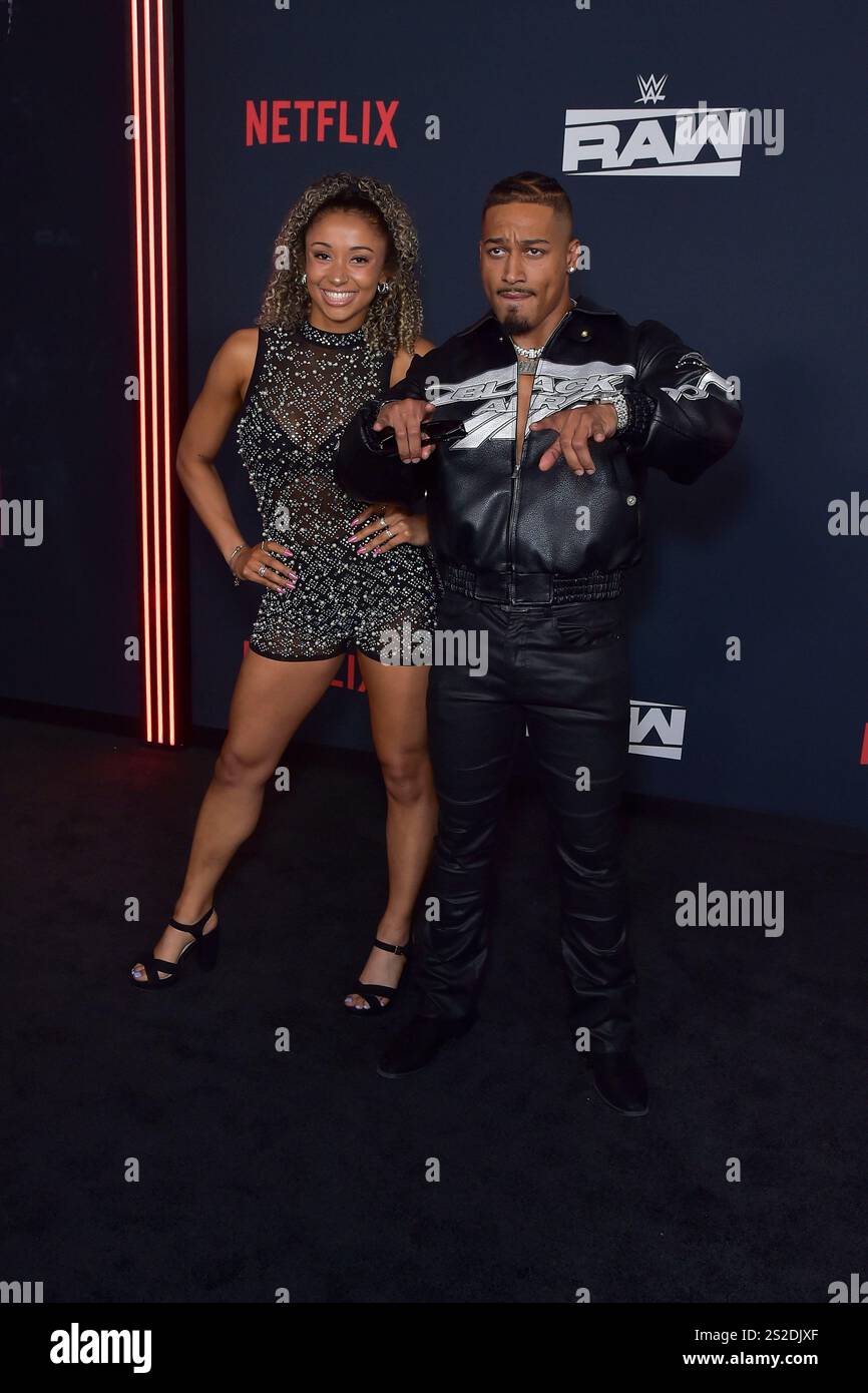 Kelani Jordan und Carmelo Hayes bei der Premiere der Wrestling Show ...