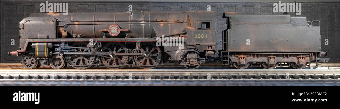 Detailed and weathered Hornby 00 gauge model of BR Merchant Navy ...