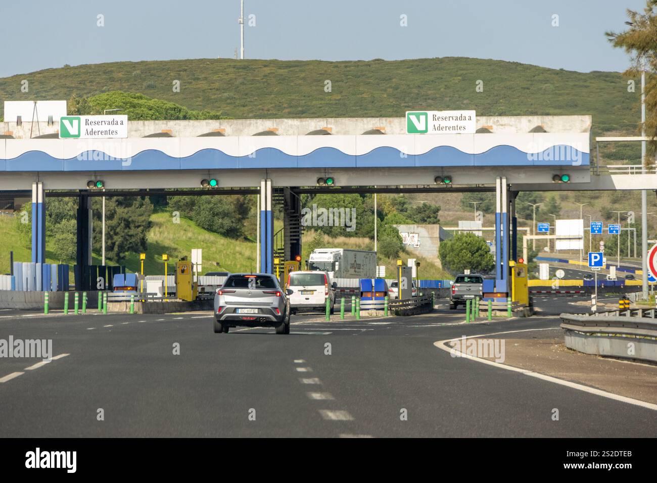 Asphalt road cars passing through hi-res stock photography and images ...