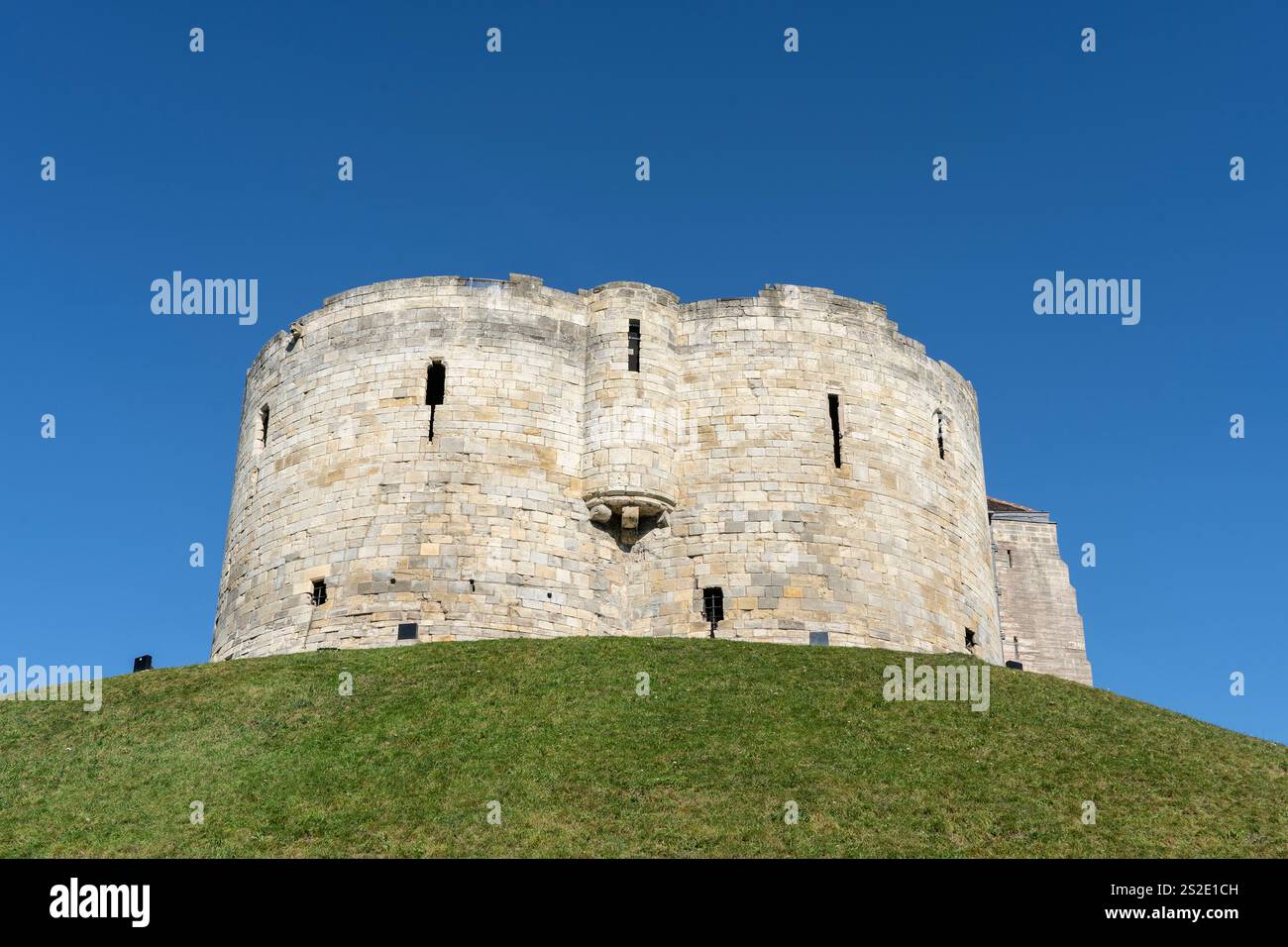 Cliffords tower york north hi-res stock photography and images - Alamy