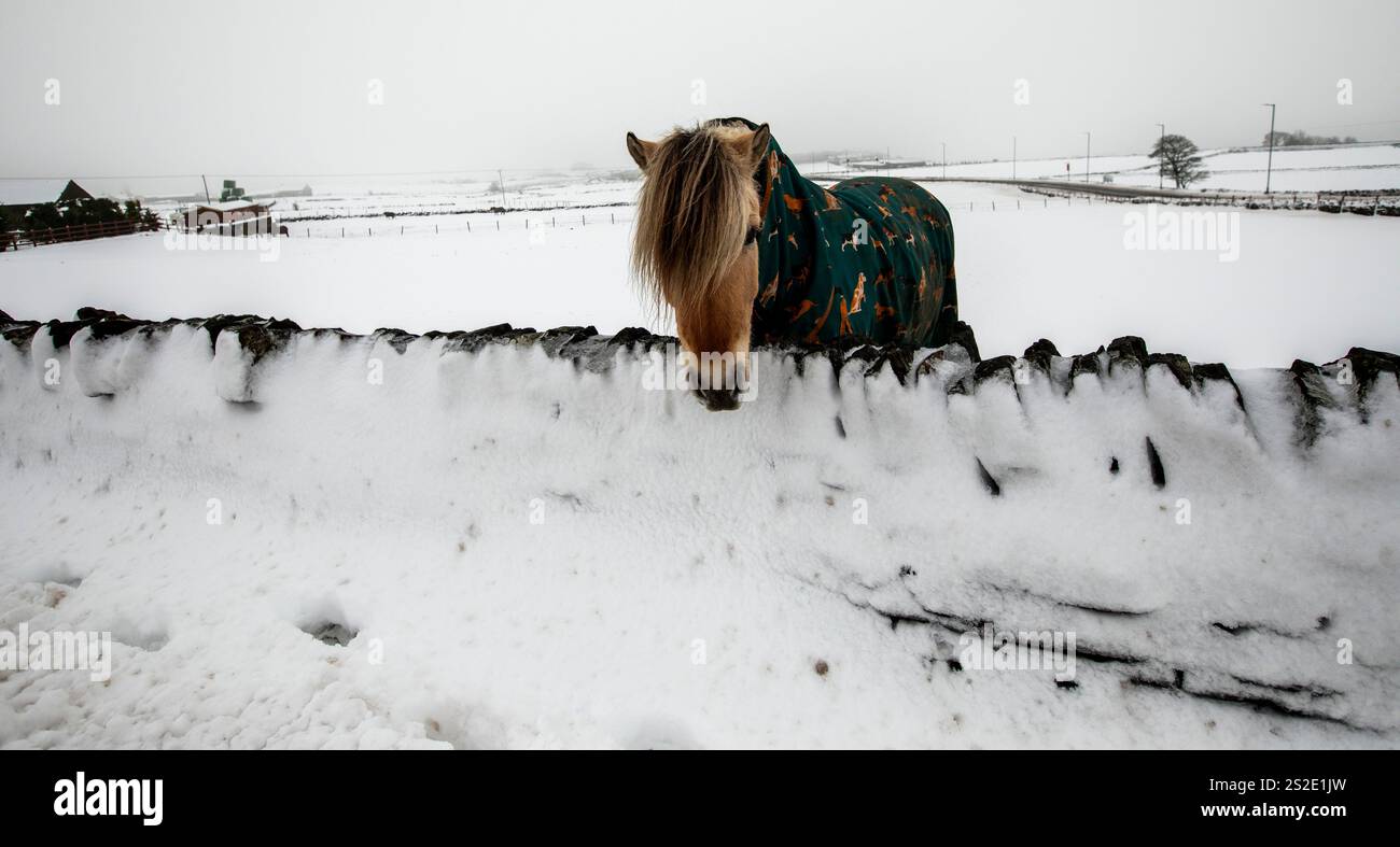 West Yorkshire, UK. 7th Jan, 2025. UK Weather. Winter snow in and ...