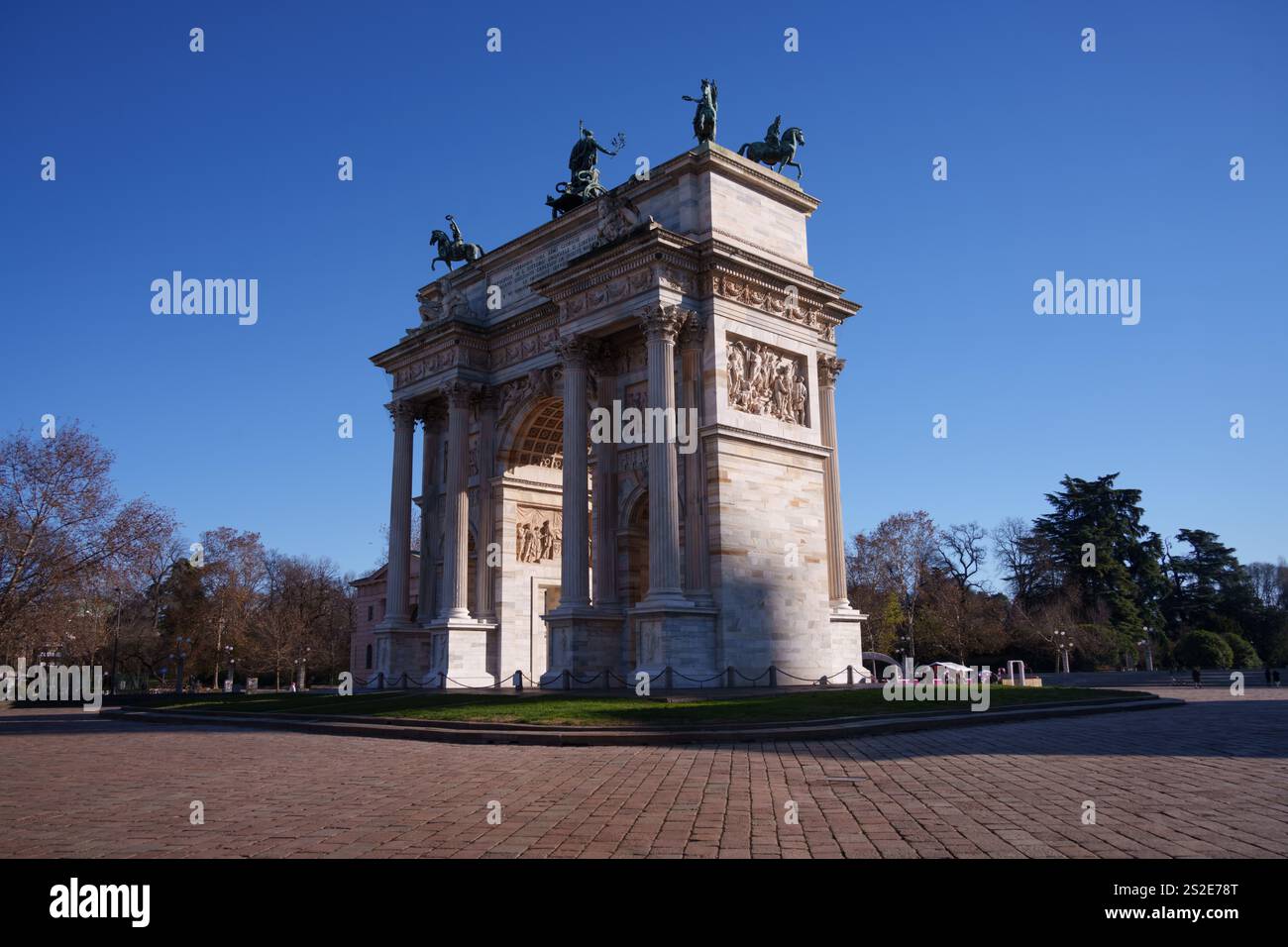 The historic arch known as Arco della Pace in Milan, Lombardy, Italy ...