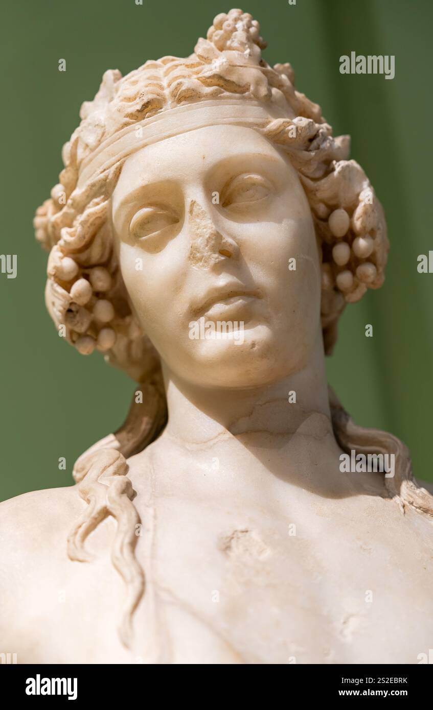 Beautiful woman sculpted in marble hi-res stock photography and images - Alamy