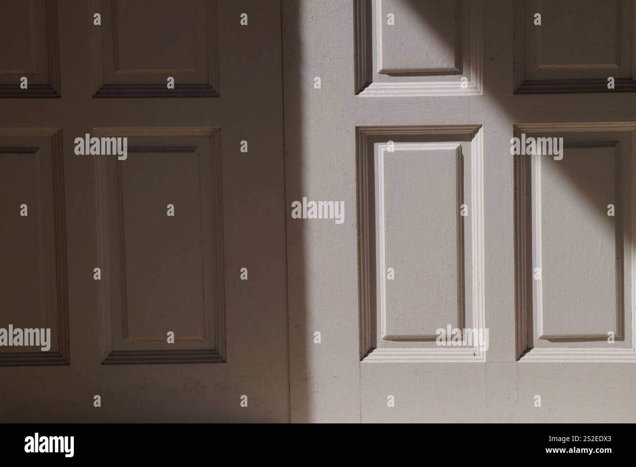 Architecture light and shadow hi-res stock photography and images - Alamy