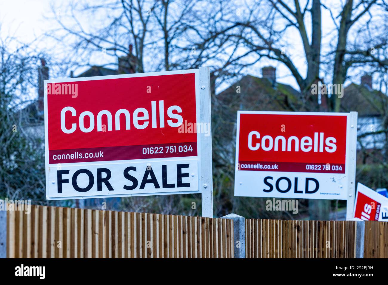 For sale sign Stock Photo - Alamy