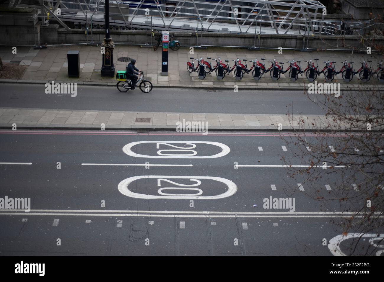20 miles per hour road markings signs along the Victoria Embankment ...
