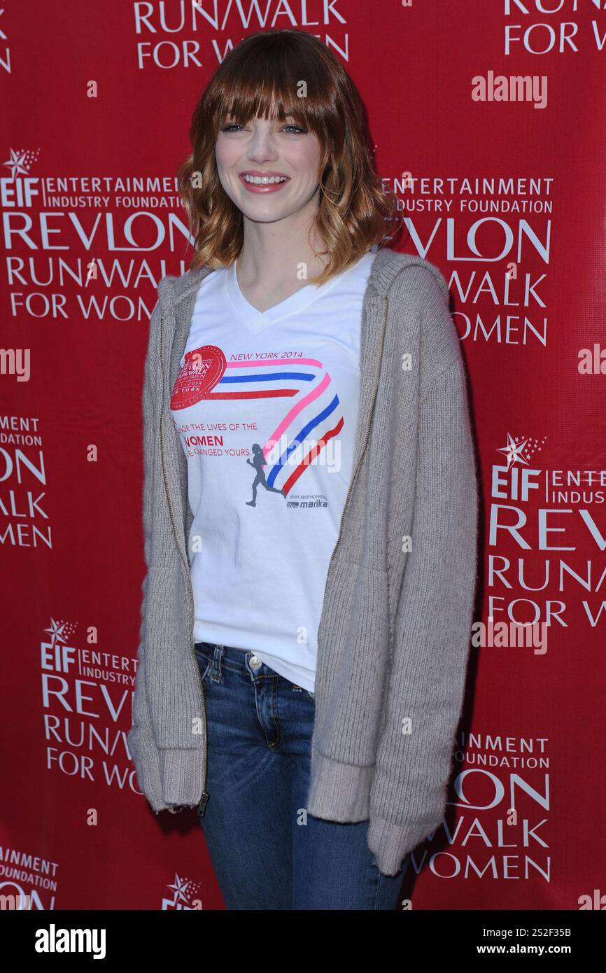 Emma Stone at the 17th Annual EIF Revlon Run Walk For Women in New York ...