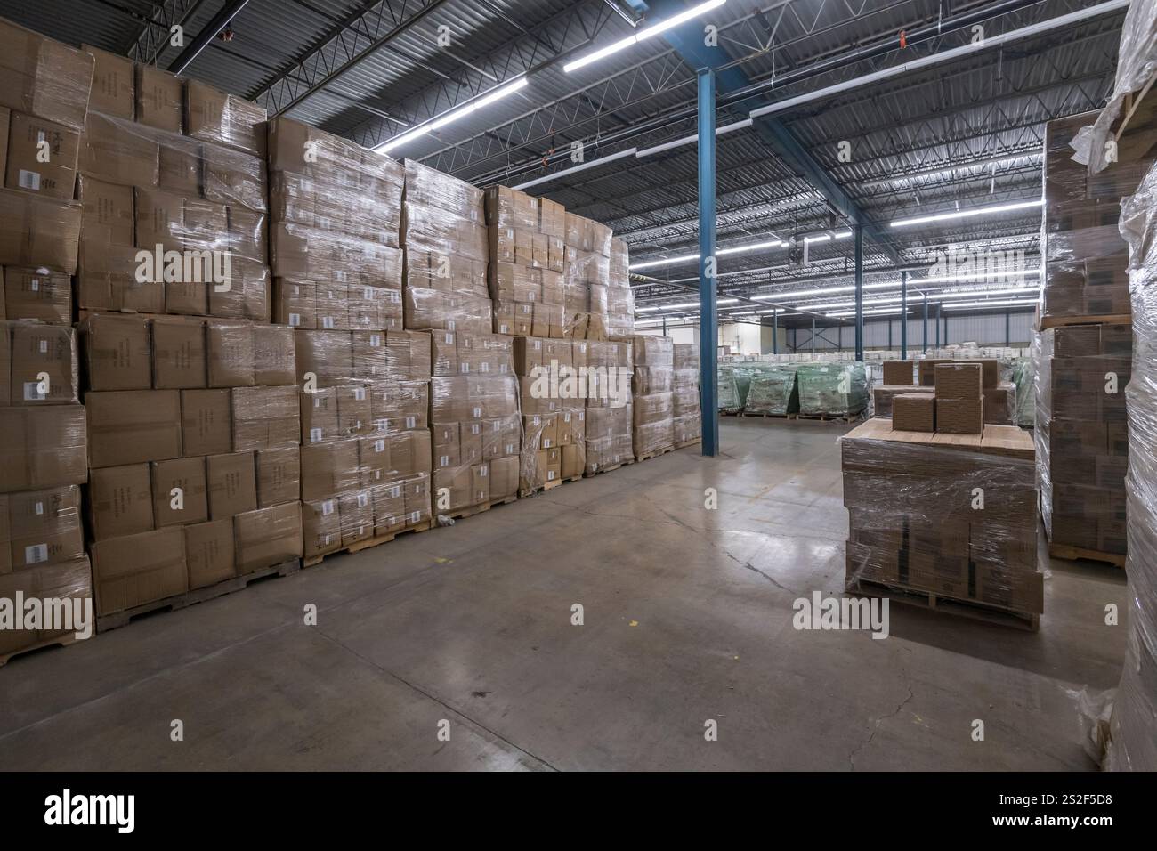 Warehouse interior, New Jersey USA Stock Photo - Alamy