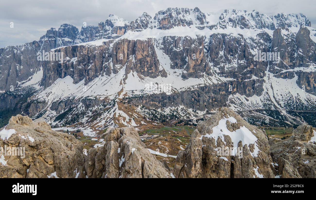 The Italian Alps, a majestic mountain range spanning the northern ...