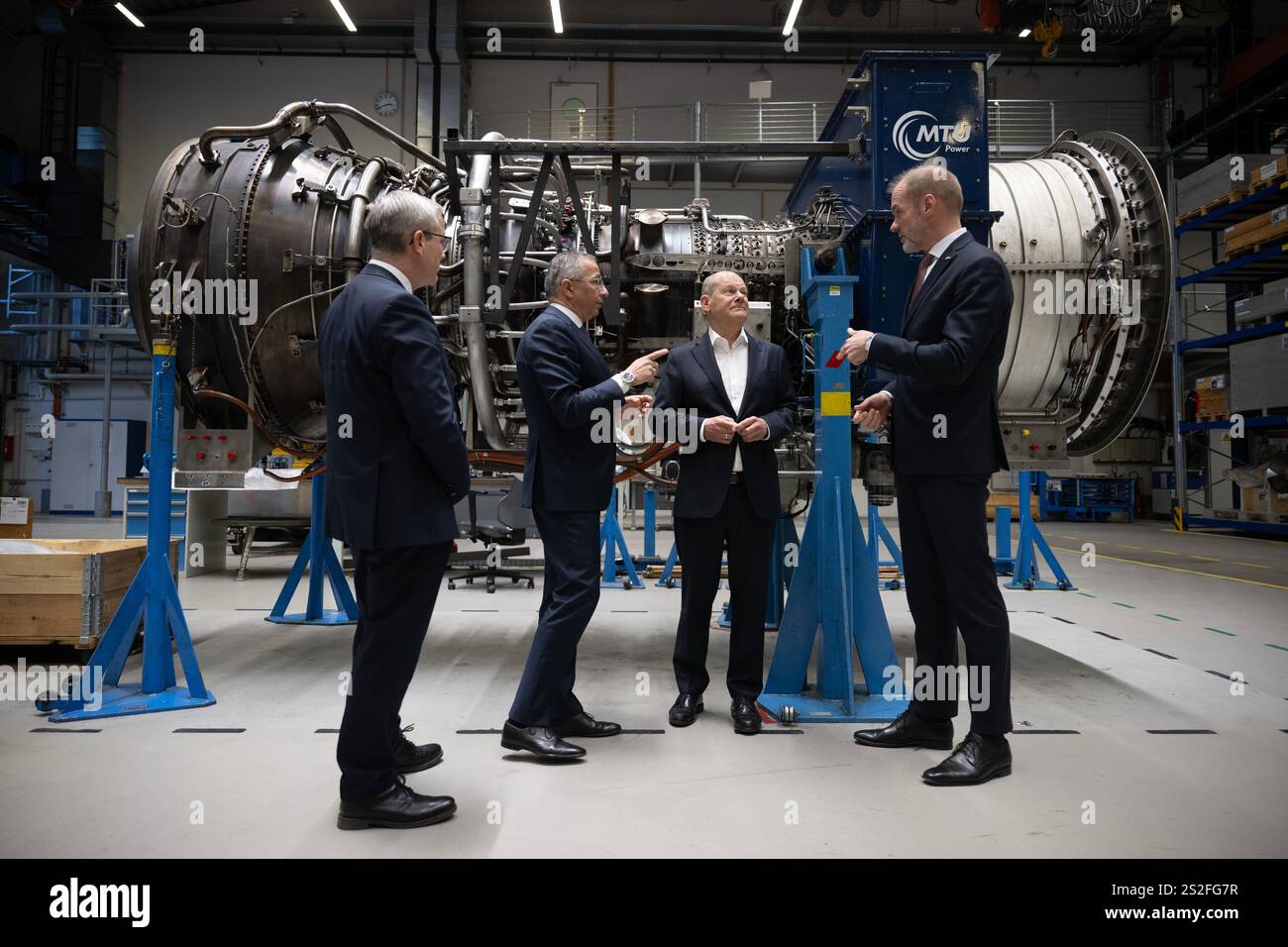 Ludwigsfelde, Germany. 07th Jan, 2025. Federal Chancellor Olaf Scholz ...