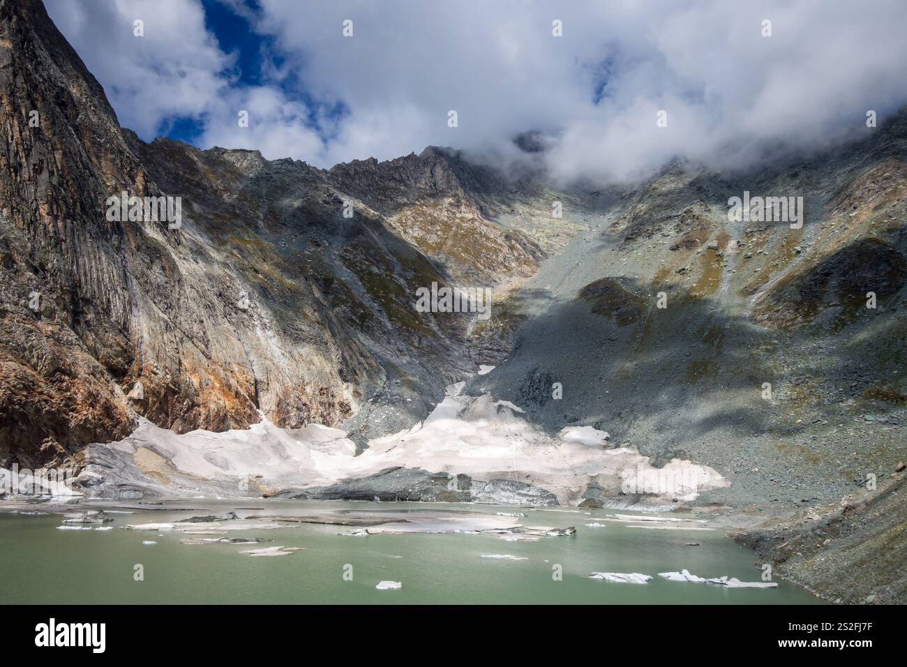 The Ice rink lake, Lac de la Patinoire in Vanoise national Park, Savoie ...