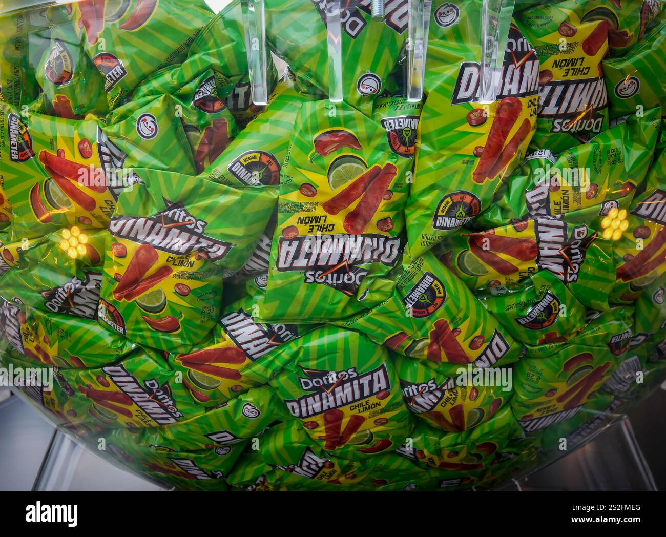 Brand activation for the Netflix Squid Game 2 and Doritos’ Dinamita ...