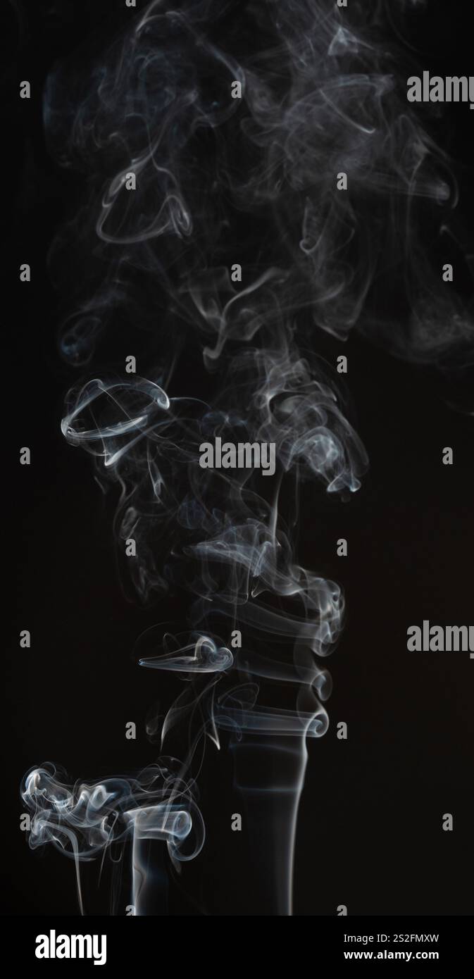 Long form cigarette hi-res stock photography and images - Alamy