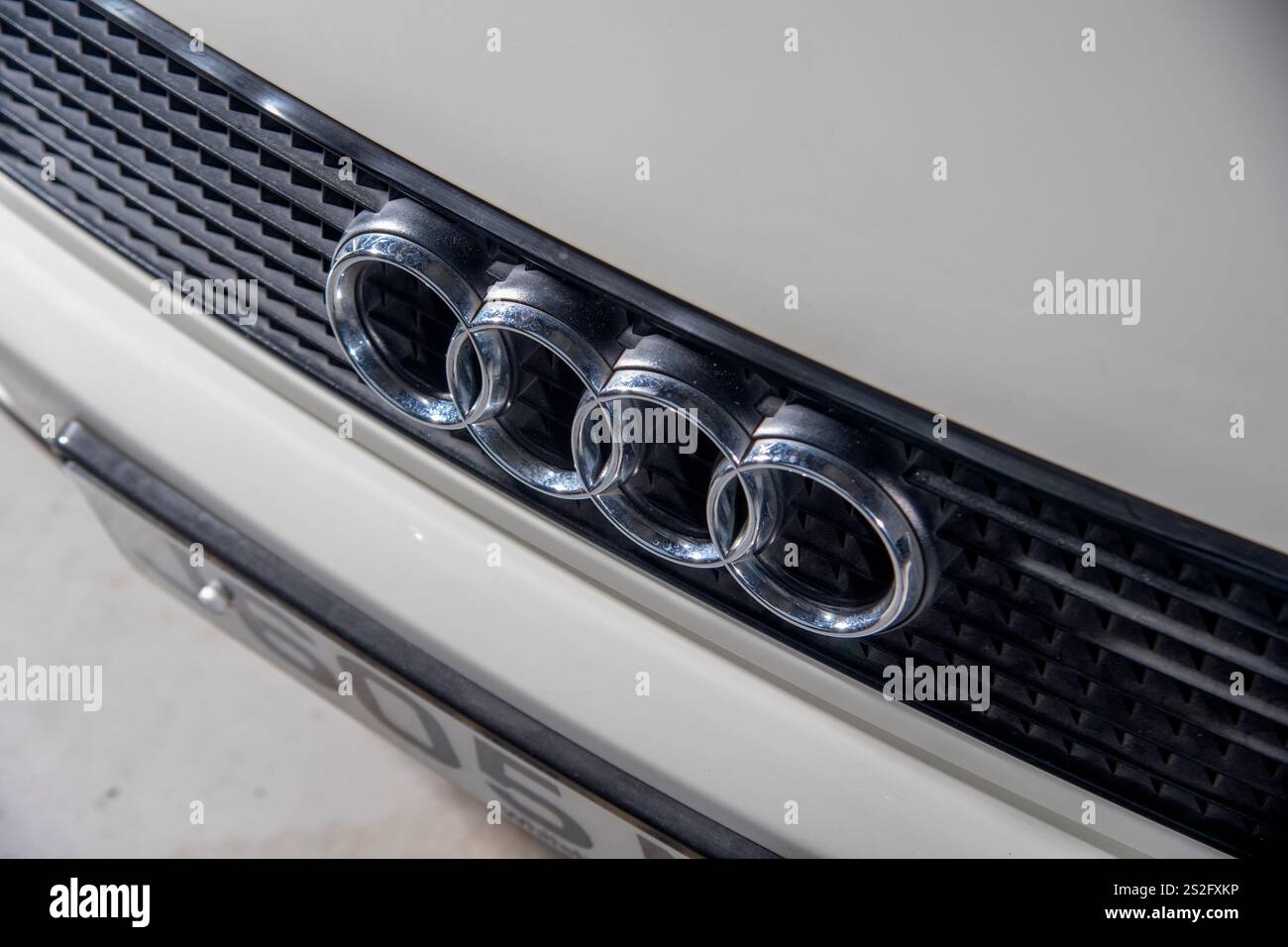 1992 Audi 80 2.0E Coupe, modern classic german coupe Stock Photo - Alamy