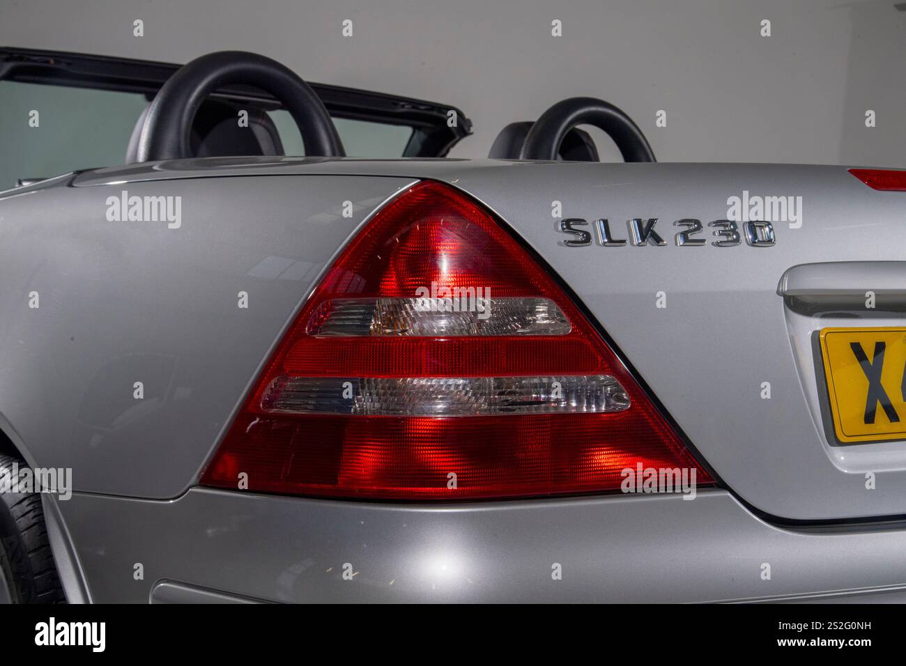 2000 Mercedes SLK 230 German folding hard top convertible sports car ...