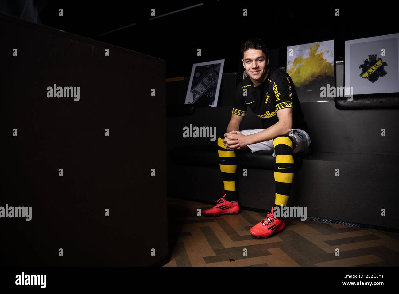 Stockholm, Sverige. 07th Jan, 2025. 250107 Charlie Pavey, AIK, poserar ...