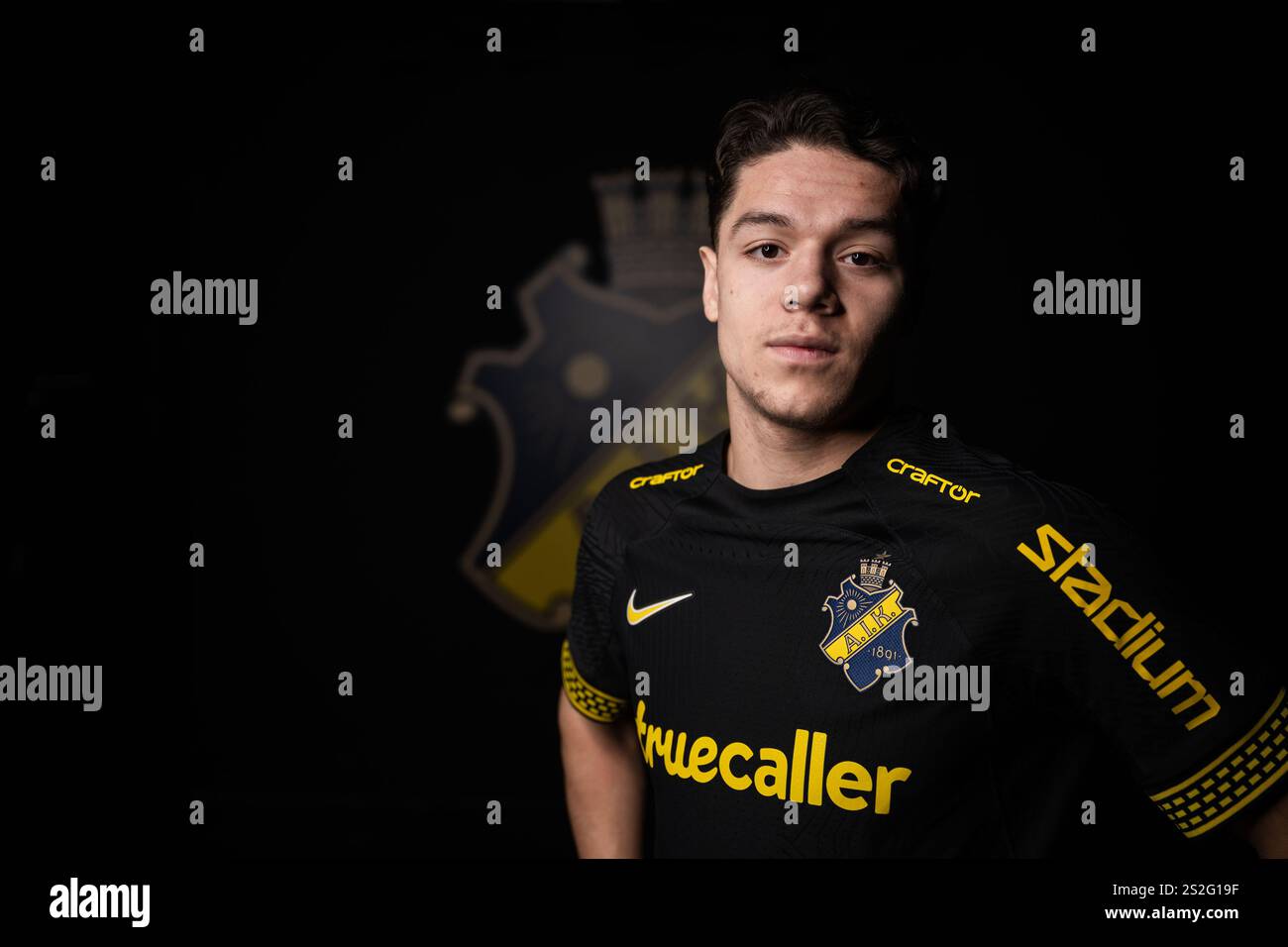 Stockholm, Sverige. 07th Jan, 2025. 250107 Charlie Pavey, AIK, poserar ...