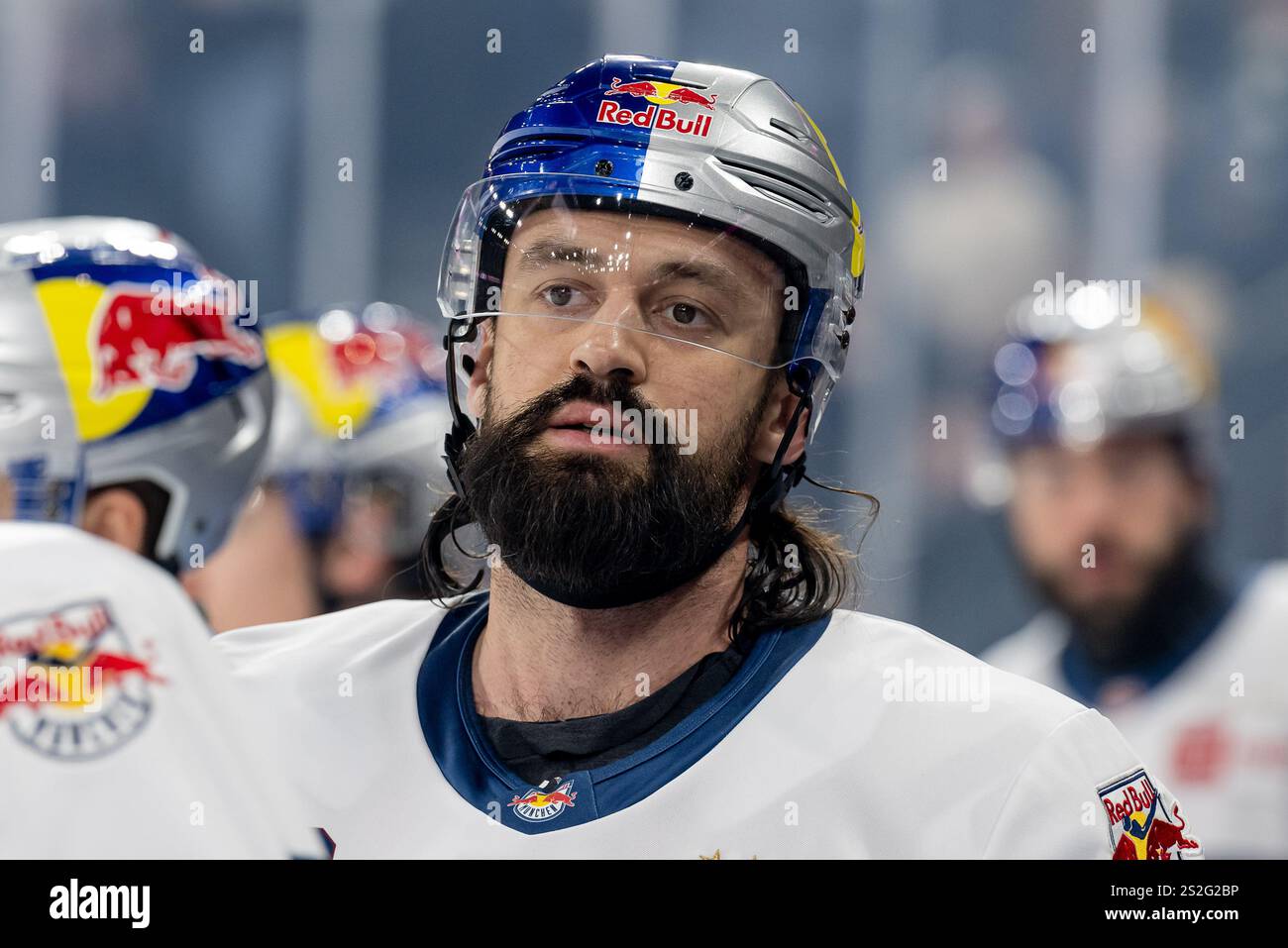 Dominik Bittner (EHC Red Bull Muenchen, #3) / Portrait / Portraet. GER ...