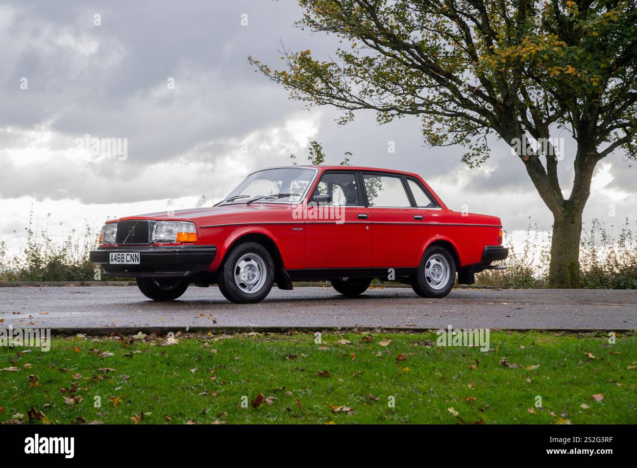 1983 Volvo 240 DL classic Swedish saloon car Stock Photo - Alamy