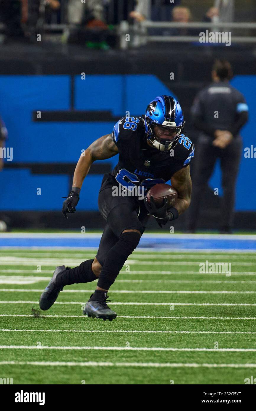 Detroit Lions running back Jahmyr Gibbs (26) rushes against the ...