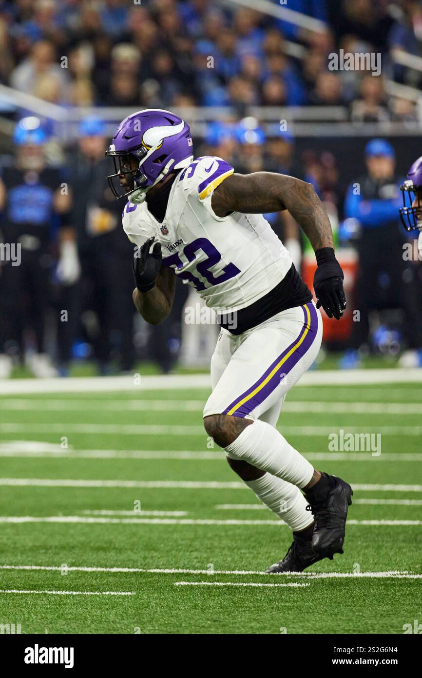 Minnesota Vikings linebacker Jihad Ward (52) pursues a play on defense ...