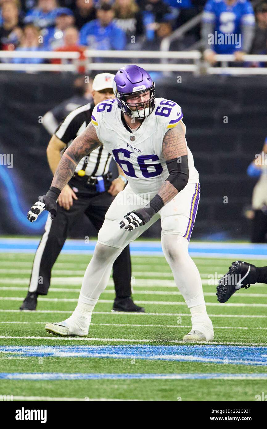 Minnesota Vikings guard Dalton Risner (66) blocks against the Minnesota ...