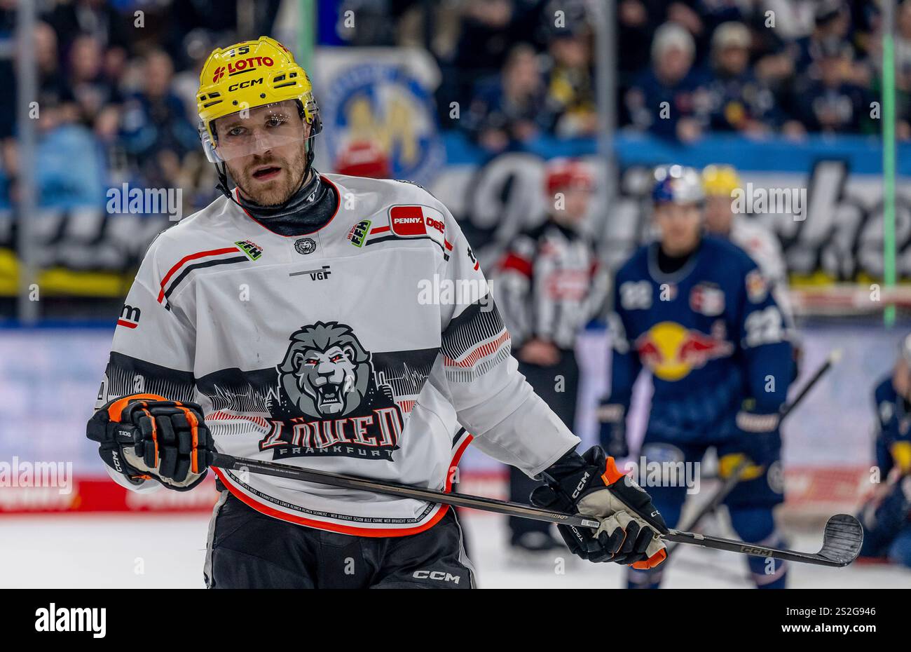 Muenchen, Deutschland. 06th Jan, 2025. Carter Proft (Loewen Frankfurt ...